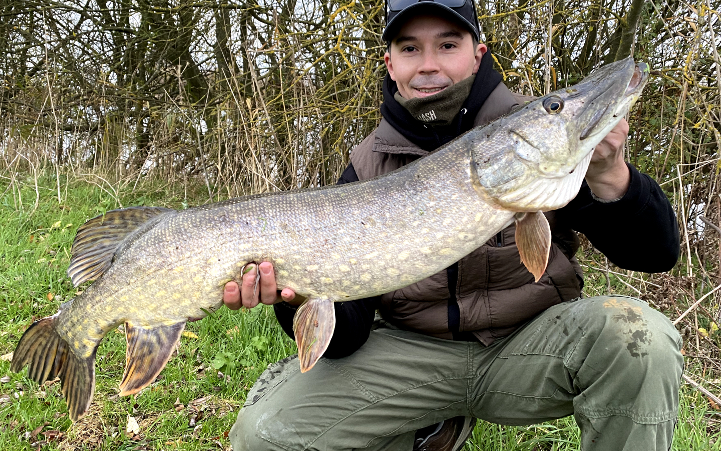 Mastering Deadbaiting: The Best Pike Rigs for Lakes - Predator Fishing ...